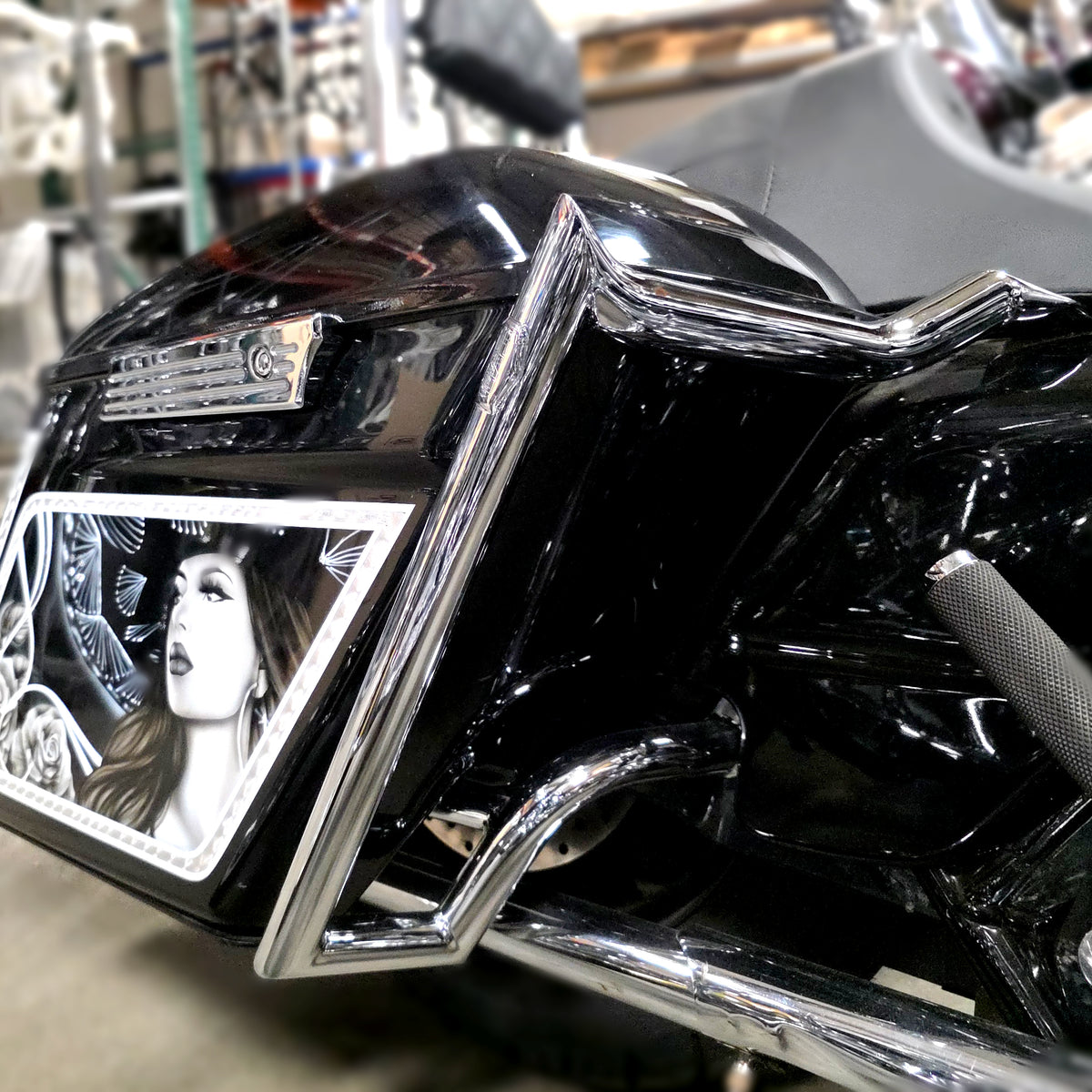 ELEV8 Saddlebag Guards | 1997-2013 Touring Models ( With One-Touch Sad ...